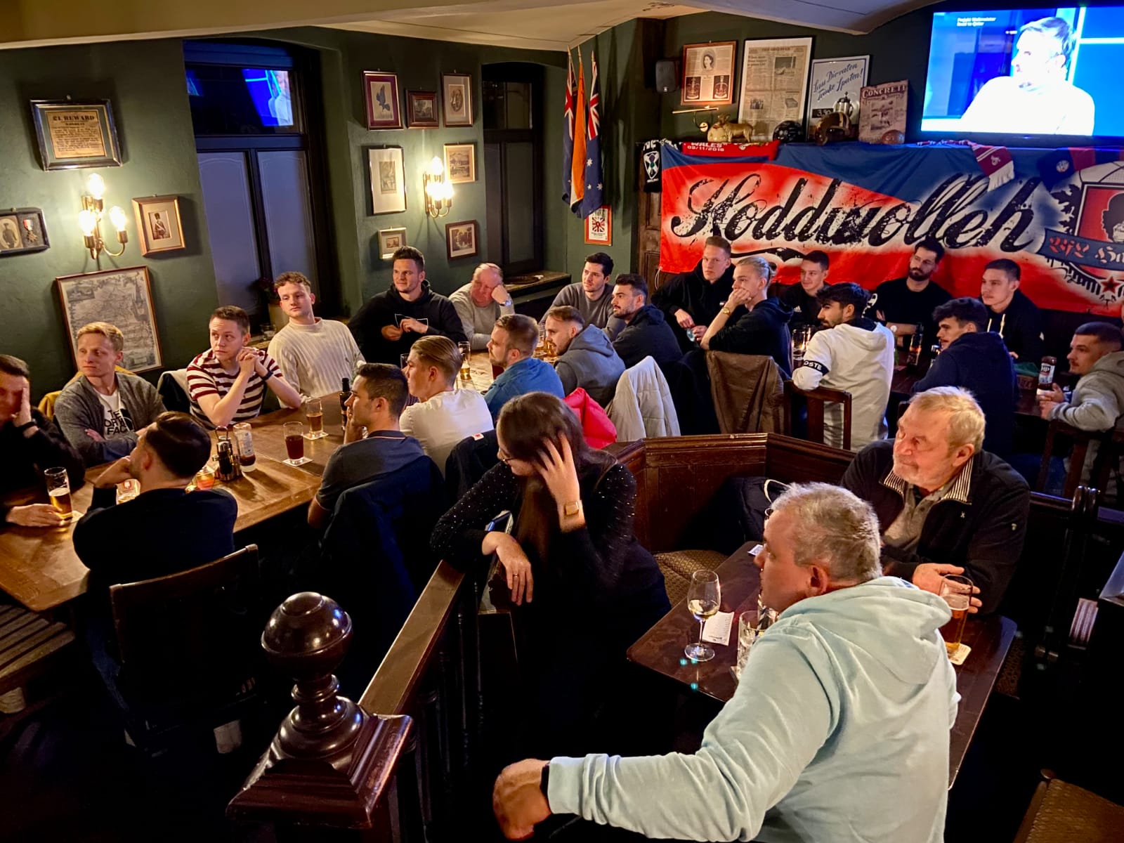 Erstes „Indoor-Training“ mit Chefcoach Kadic - VfL Halle 96 e.V.